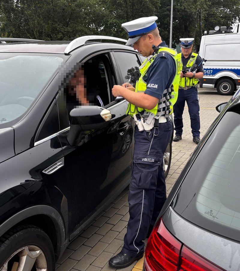 Mogli uniknąć mandatu, musieli poczuć na własnej skórze dachowanie ...