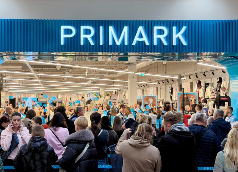Lublin: Tłumy na otwarciu nowego sklepu Primark w centrum handlowym ...